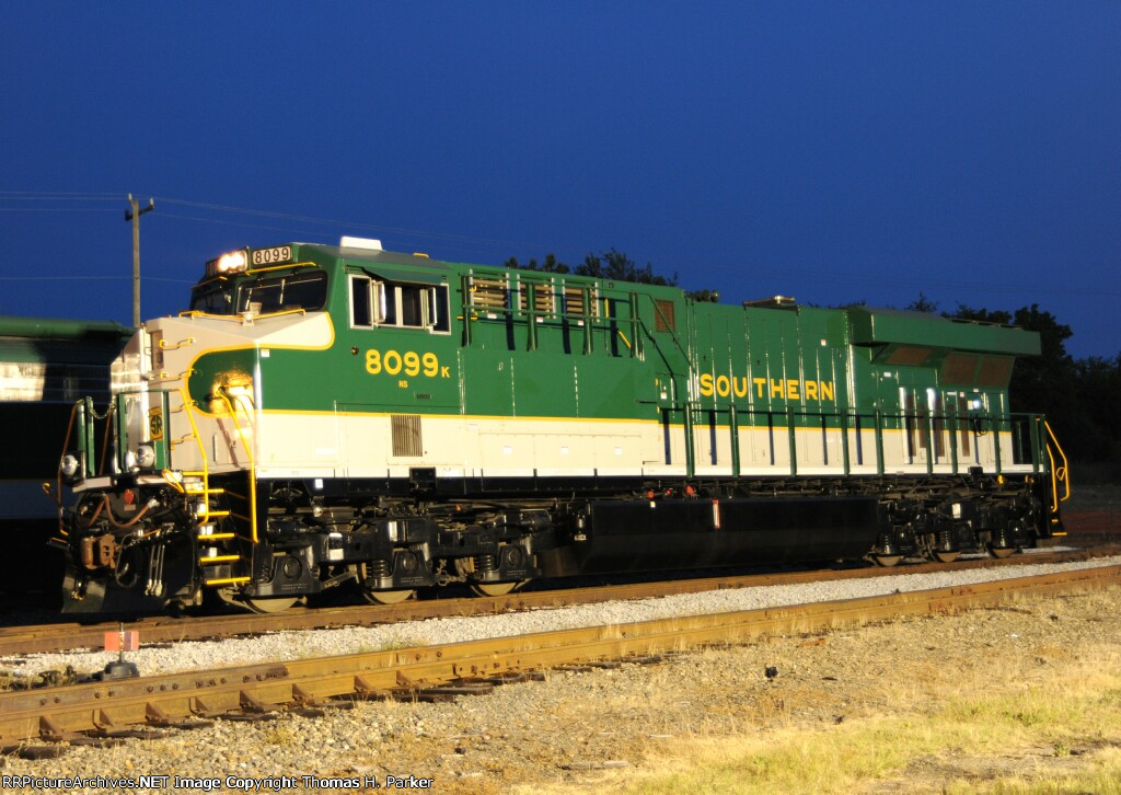 NS 8099 (ES44AC)